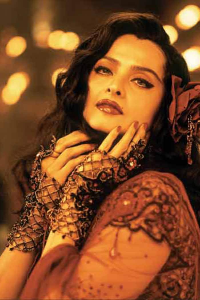 Rekha in Khiladiyon Ka Khiladi movie