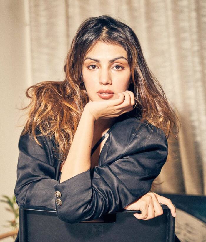 Rhea Chakraborty minimally accessorized her look