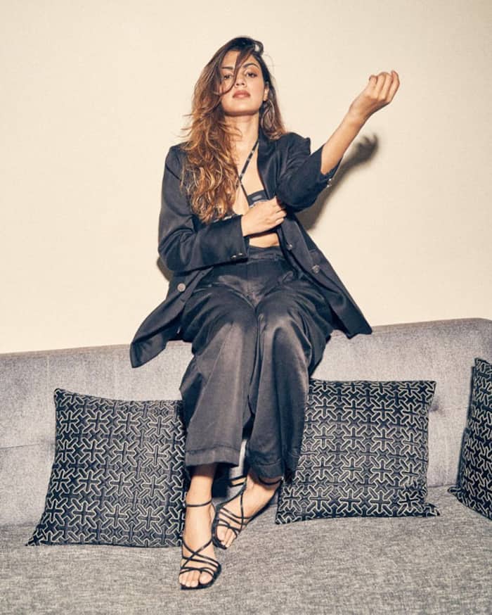 Rhea Chakraborty Exudes Boss Lady Vibes in Sexy Pant Suit And Over ...