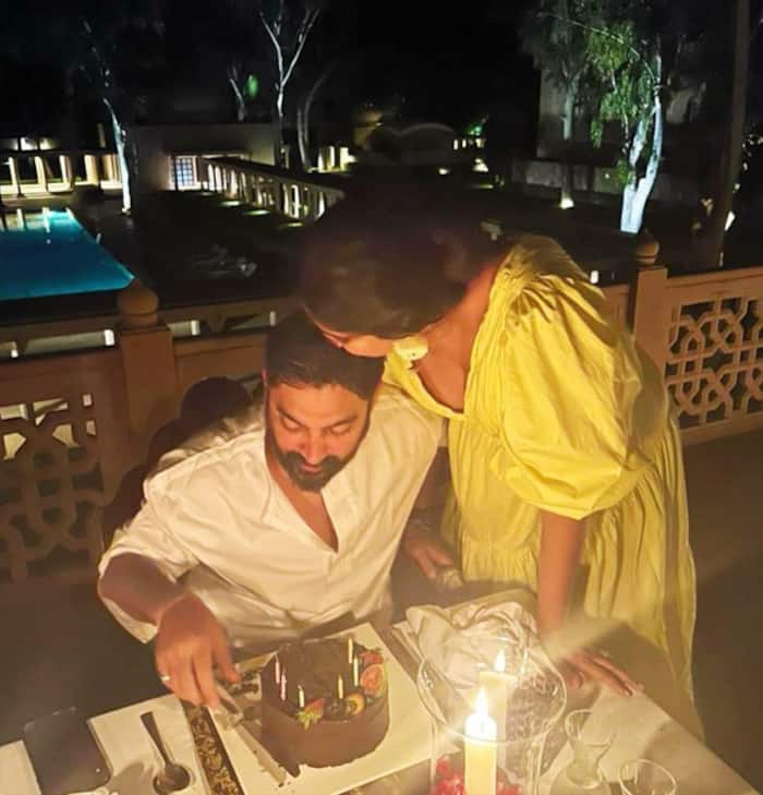 Rhea Kapoor Hosts Romantic Birthday Evening For Bubby Karan Boolani And ...