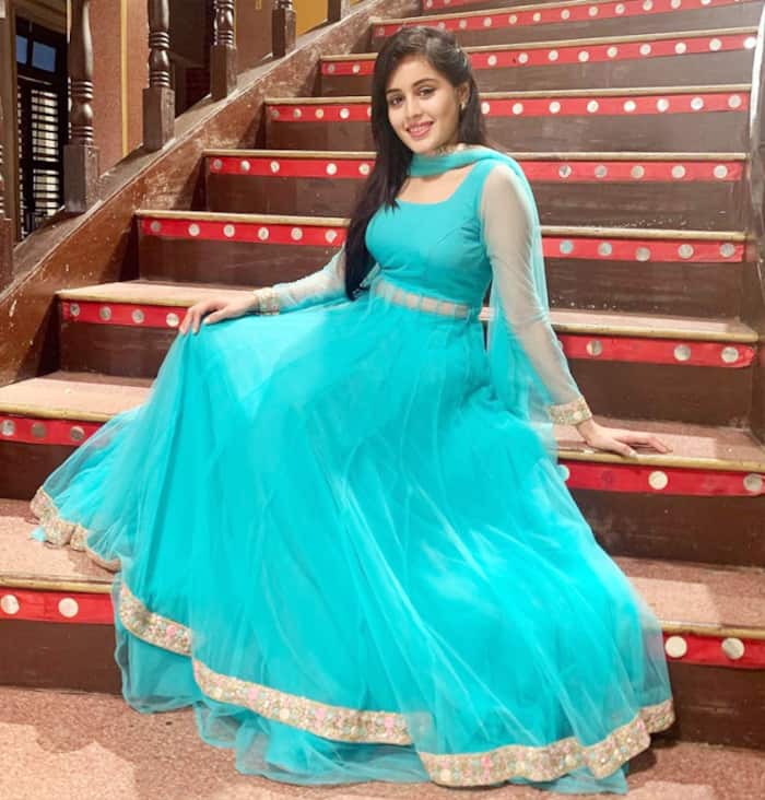 Yeh Rishtey Hain Pyaar Actor Rhea Sharma Looks Ethereal in Ethnic ...
