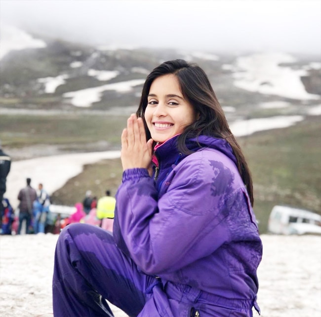 Yeh Rishtey Hain Pyaar Actor Rhea Sharma aka Mishti’s drool worthy ...