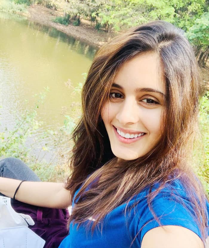 Yeh Rishtey Hain Pyaar Actor Rhea Sharma Looks Ethereal in Ethnic ...