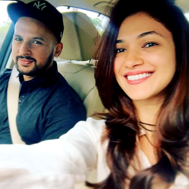 Ridhima Pandit, Eshaan Roshan and friends