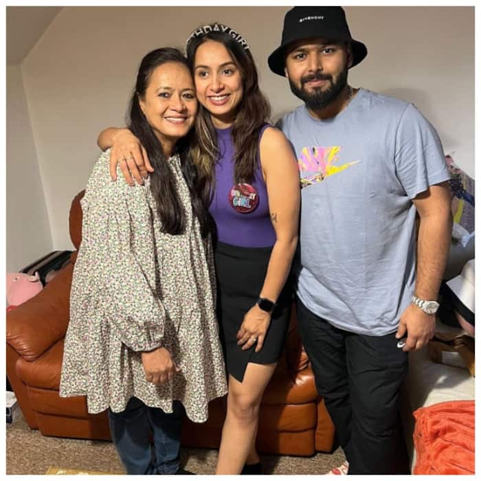 India’s T20 World Cup 2024 Squad Members With Family – PICTURES