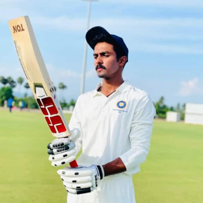 6,4,6,4,6,4,6,4,6,4,6,4... 10 sixes, 10 fours, star Indian batter ...