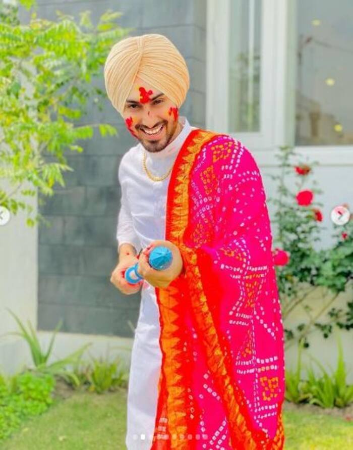 Photos From Neha Kakkar- Rohanpreet Singh’s First Holi Celebrations ...