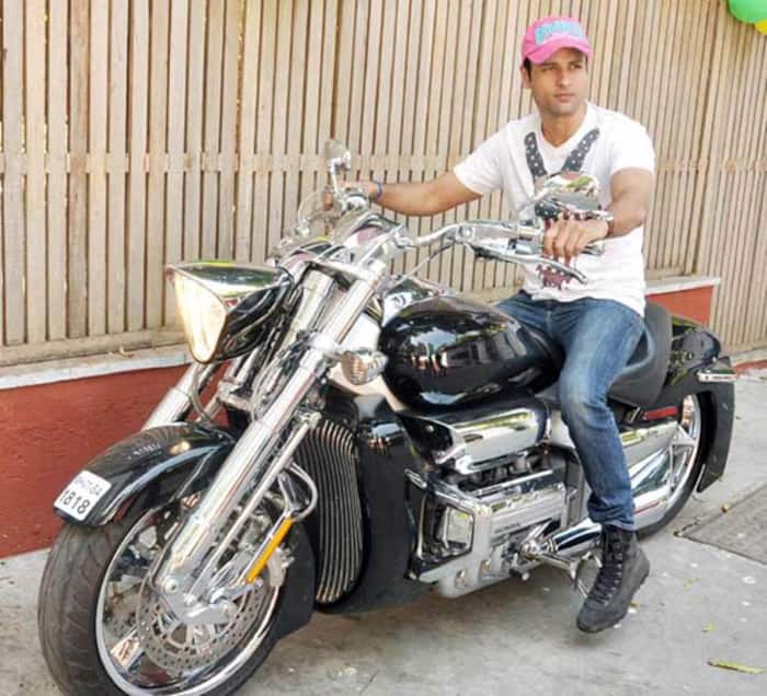 Rohit Roy’ s Honda Rune 1900 CC