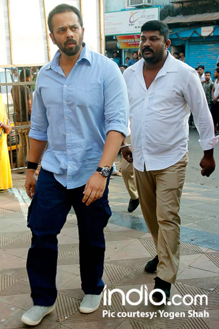 Abhishek Bachchan, Paresh Rawal attend Neeraj Vora’s funeral, see pics