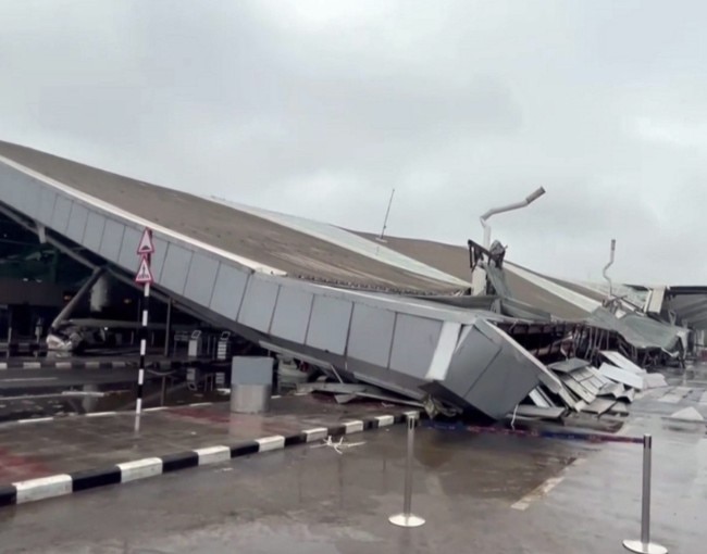 Roof of the Delhi airport's Terminal 1 collapsed