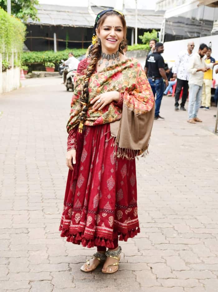 Rubina Dilaik Slays Pahadi Look in Anarkali Set With Heavy Embroidered ...