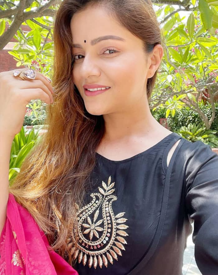 Rubina Dilaik enjoys the greenery in the outdoors and swayed