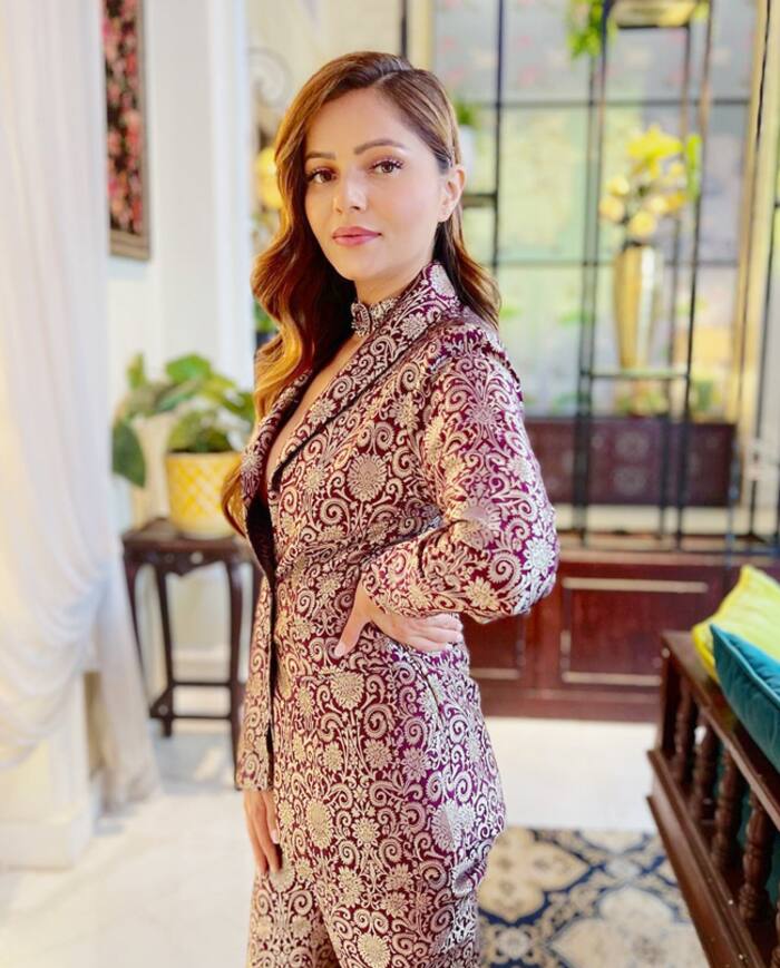 Rubina Dilaik looks sizzling in her recent attire