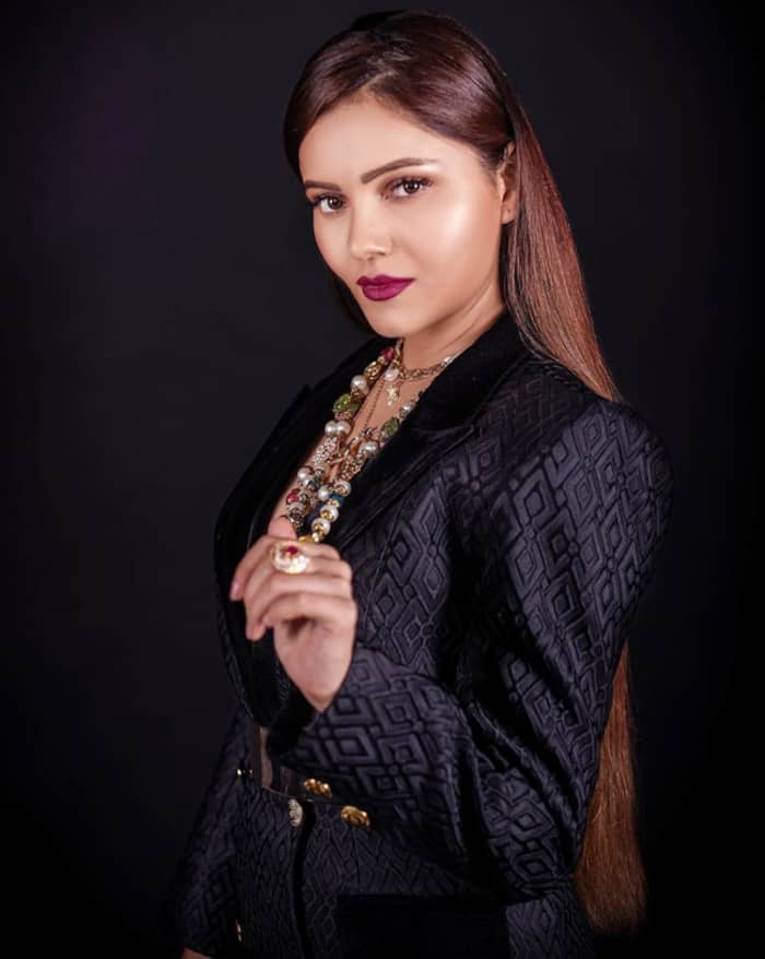 Rubina Dilaik Is A Badass Boss Lady, Looks Hot In This Amazing Blazer ...