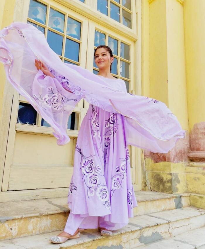 Rubina Dilaik in Handpainted Suit is Gorgeous