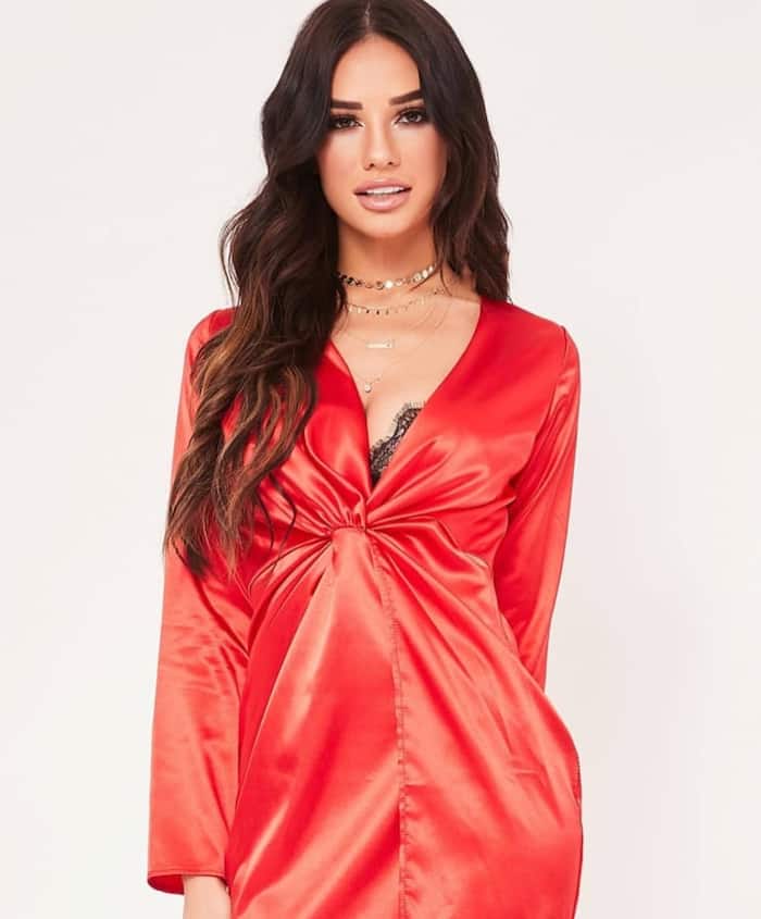 Ruby Mae's Straight Out of Bond Film Look