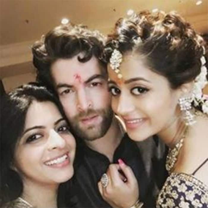Inside pics of Neil Nitin Mukesh’s secretive engagement ceremony with ...