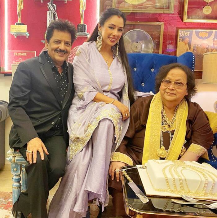 Anupama Aka Rupali Ganguly Relives Childhood Days as She Shares ...