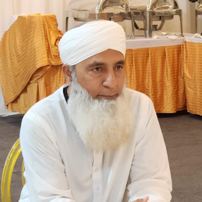 This Pakistani cricketer who married his cousin, she worked as..., his ...