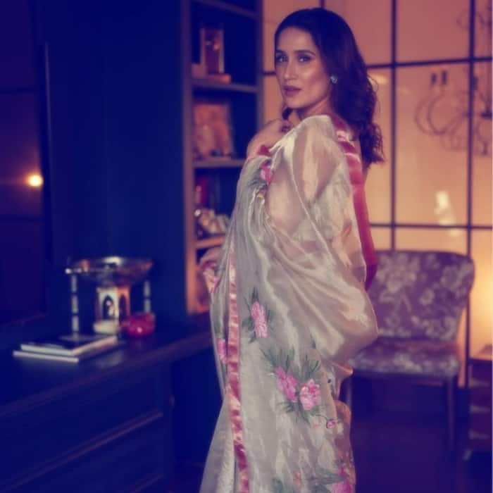 Sagarika Ghatge Khan is The Epitome of Royalty in Floral Hand Painted ...