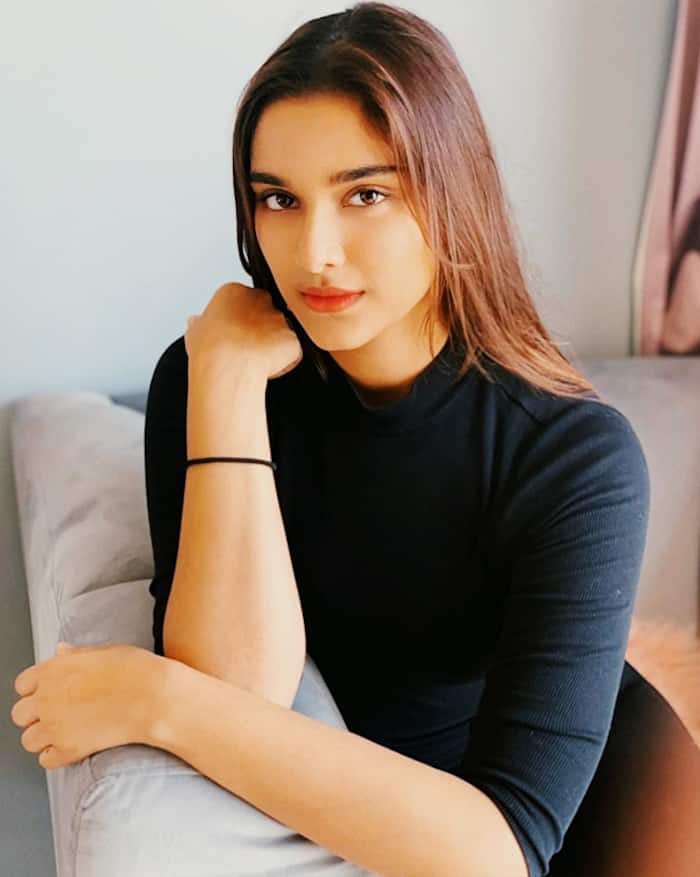 'Dabangg 3' Actor Saiee M Manjrekar's Quarantine Pictures Can Motivate ...