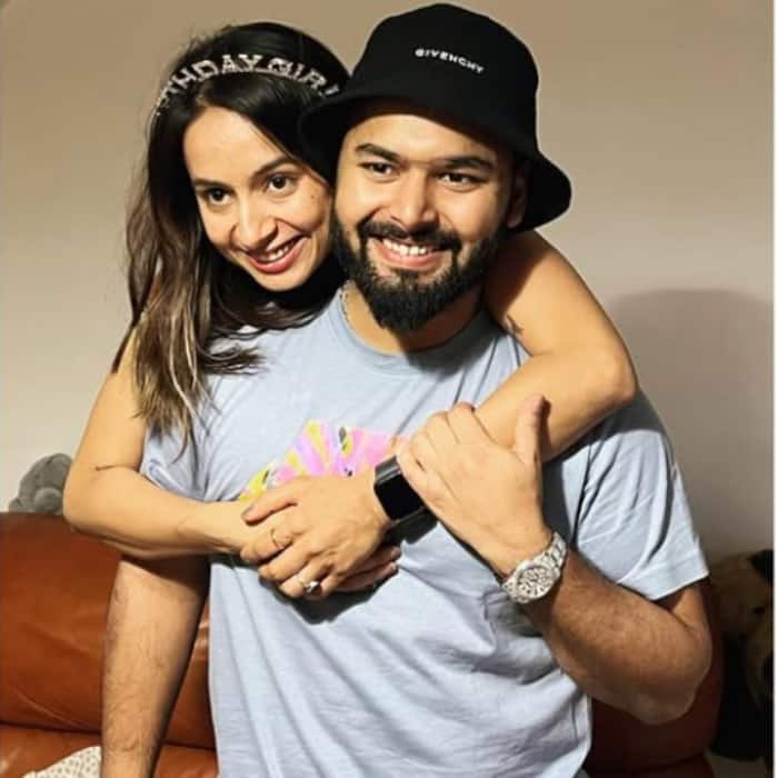 Meet Rishabh Pant's gorgeous sister, MBA from UK, engaged to a businessman based in..., her name ...