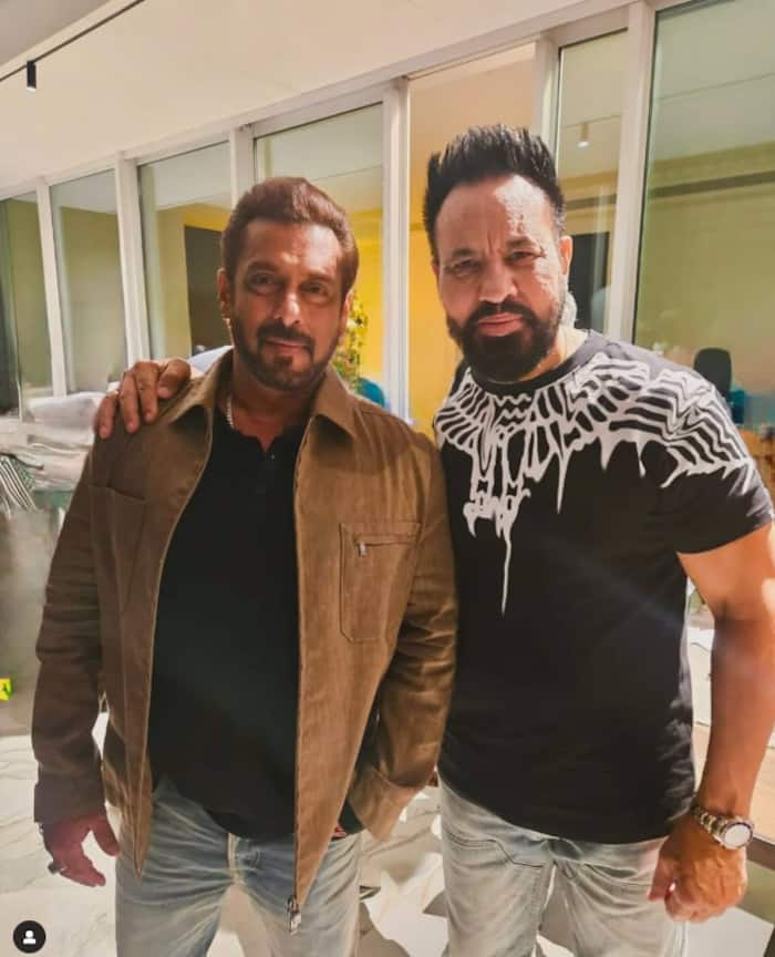 Photos from Salman Khan's 59th birthday party with friends and family ...