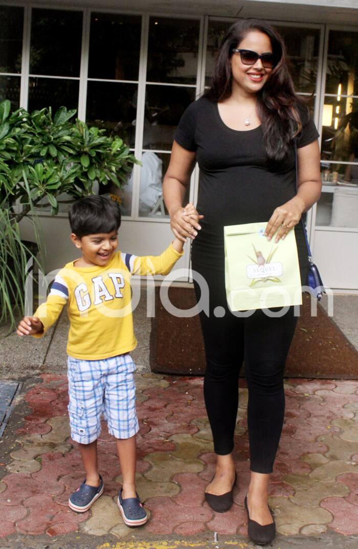 Pregnant Sameera Reddy Spotted With Son Outside Mumbai Eatery