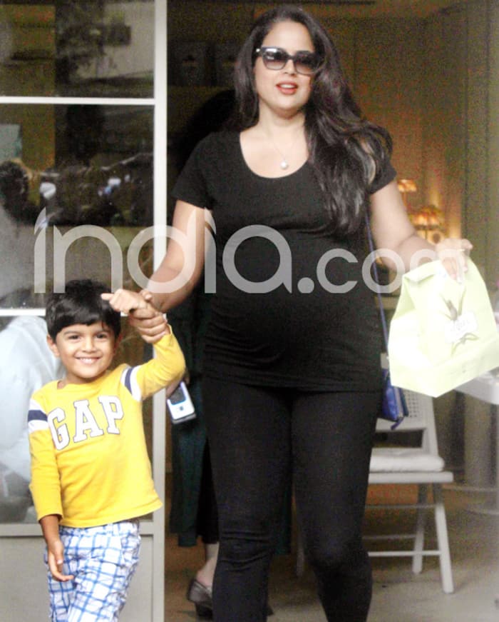 Pregnant Sameera Reddy Spotted With Son Outside Mumbai Eatery