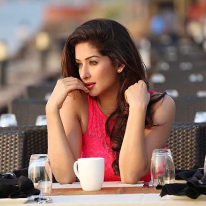 Sameksha Singh posing for an ad shoot