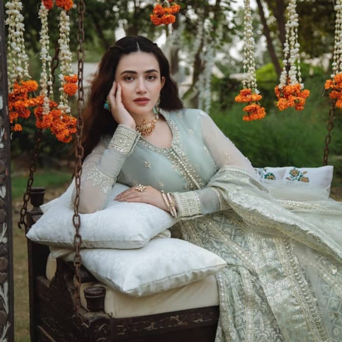 Meet Sana Javed, beautiful wife of star Pakistan cricketer, she works ...