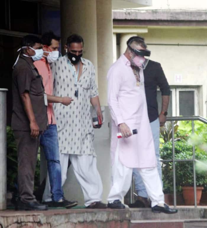 After Getting Diagnosed With Advanced Level Lung Cancer, Sanjay Dutt ...