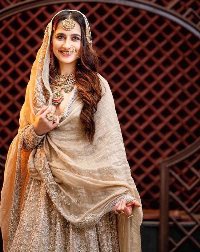 Sanjeeda Shaikh Looks Drop dead Gorgeous