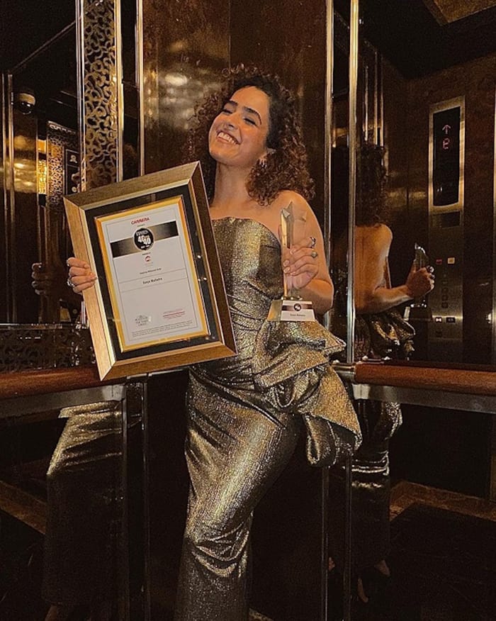 Sanya Malhotra Oozes Oomph in Strapless Dress With That Giant Ribbon on ...