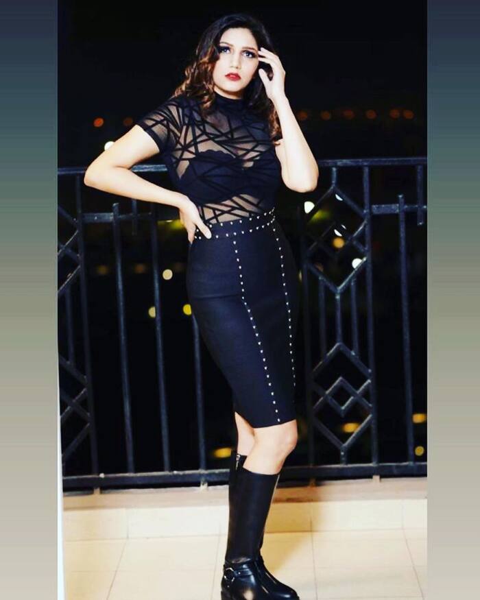 Sapna Choudhary Looks Drop dead Gorgeous