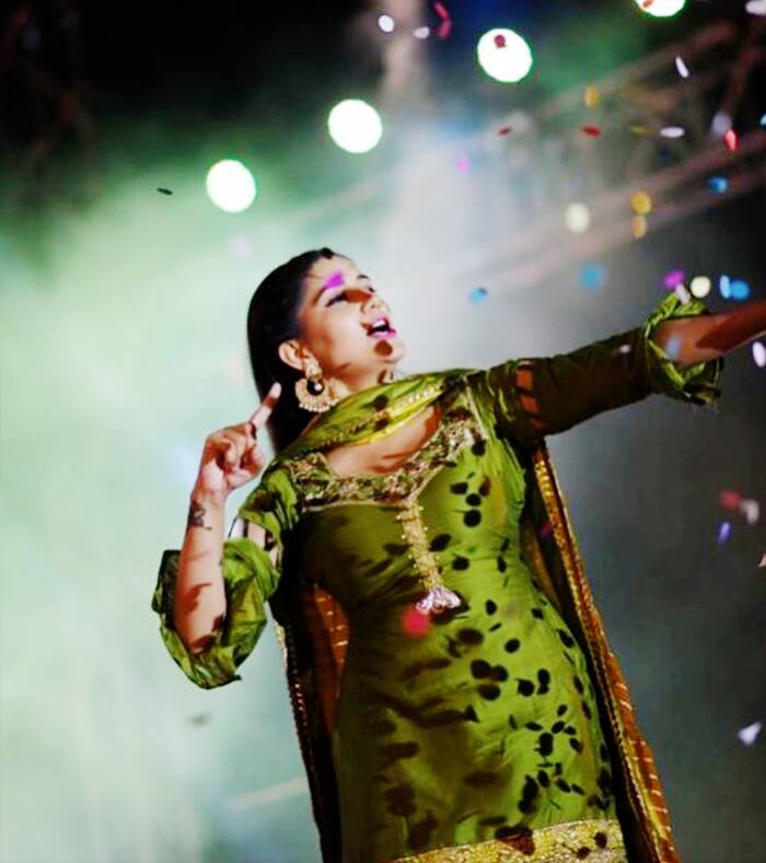 Haryanvi Dancer And Singer Sapna Choudhary's Full of Life Pictures in ...