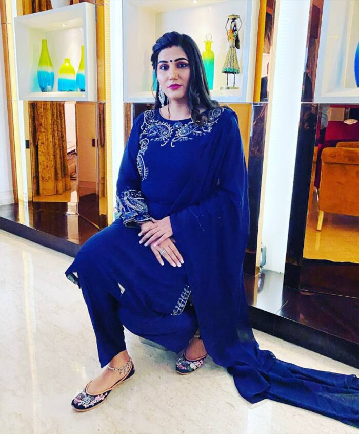 Sapna Choudhary looks ethereal in traditional outfits, flaunts her ...