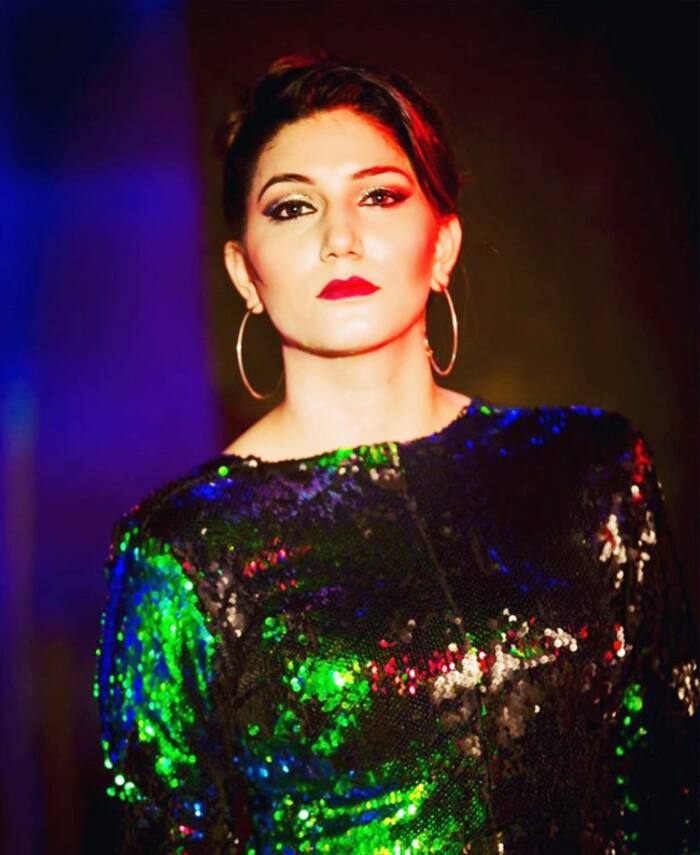 Sapna Choudhary Sets The Temperature Soaring With Her Ultra Glamorous ...