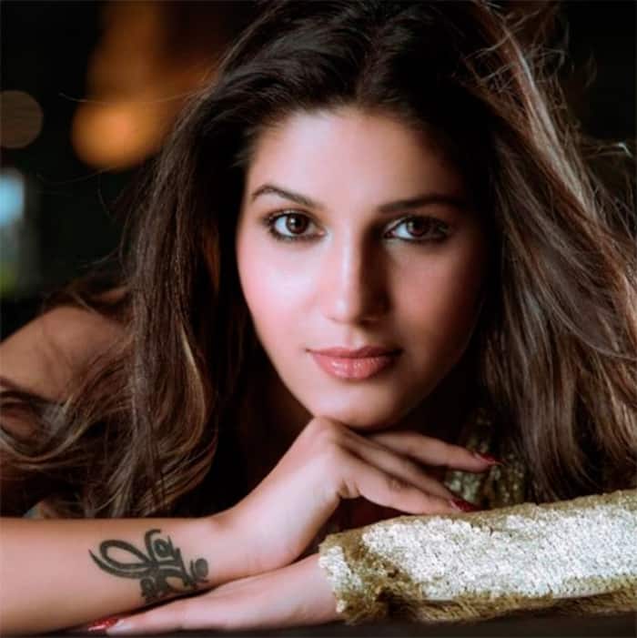 Haryanvi Sensation Sapna Choudhary Looks Sexy Diva in Her Latest Photoshoot