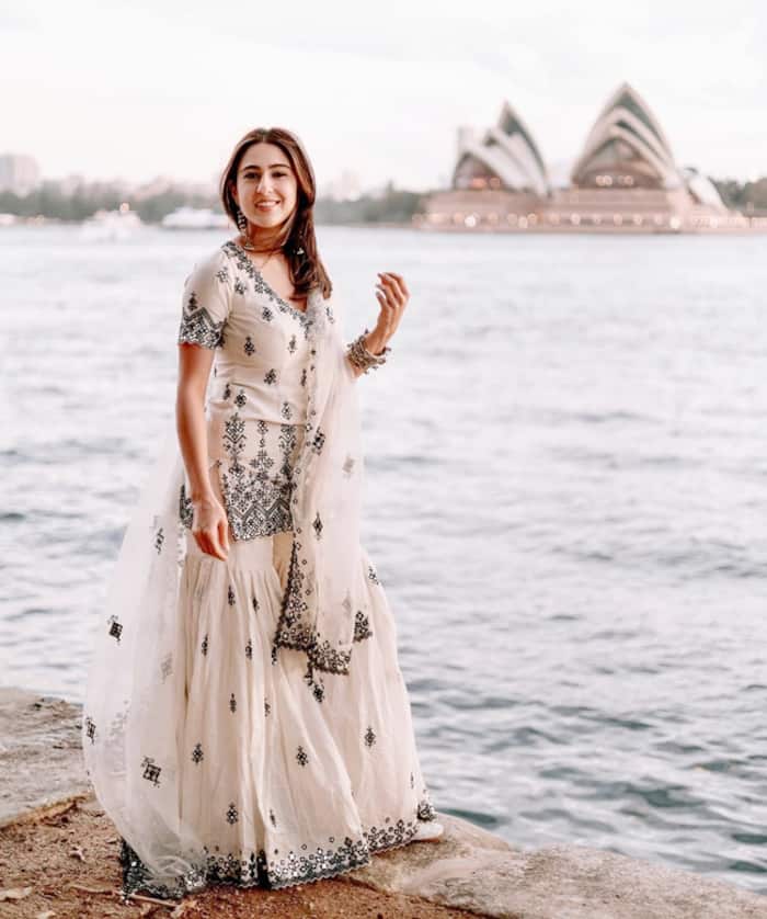 Sara Ali Khan Exudes Classy Ethnic Vibes in Sharara-Kurta Set l PHOTOS
