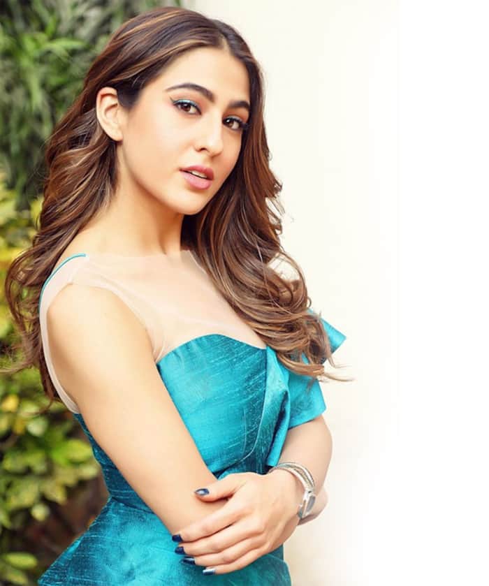 Sara Ali Khan Latest Look In Blue Dress Is Too Hot To Handle
