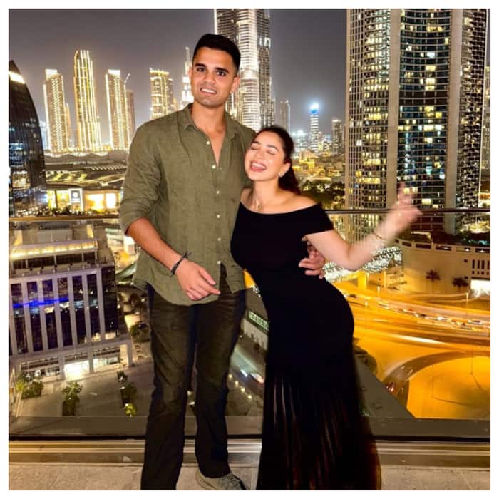 Sara Tendulkar turns on the heat in her summer vacation with brother ...