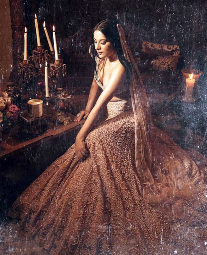 Meet Bigg Boss 14 Contestant Sara Gurpal, The Punjaban Who is Winning ...