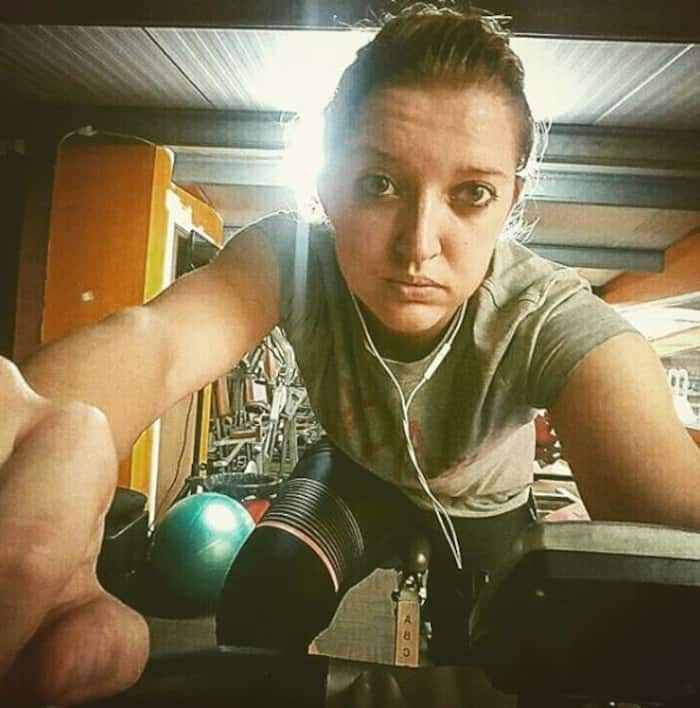 Sarah Taylor Flaunts Her 'Incredible' Glovework