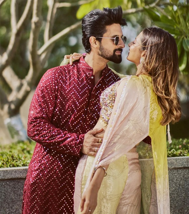 Sargun Mehta Oozes Oomph