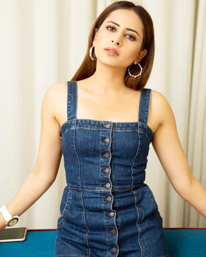 Sargun Mehta’s Sizzling Hot Look