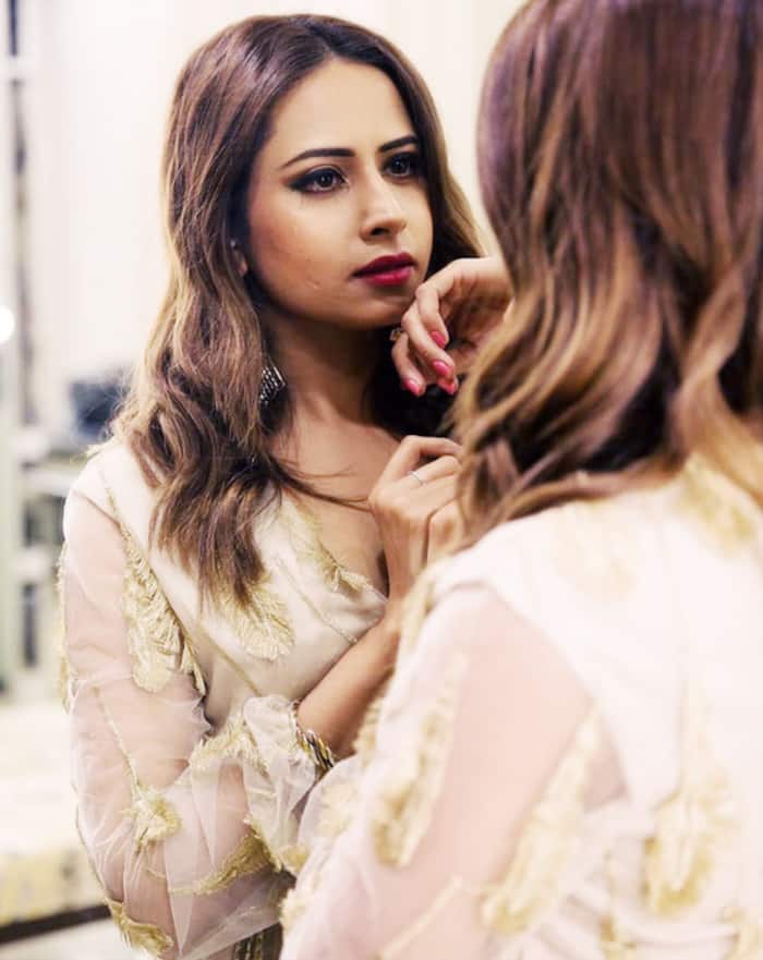 Sargun Mehta loves to play with the camera