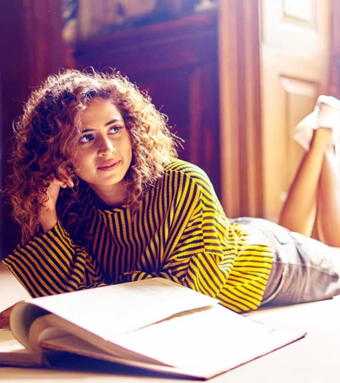 Sargun Mehta Looks Drop dead Gorgeous
