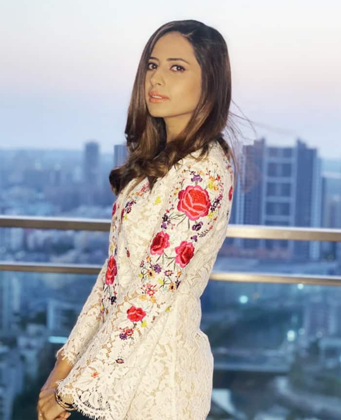 Sargun Mehta Leaves Netizens Hooked With Latest Instagram Pics