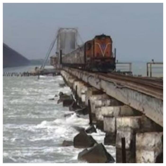 7 Most Beautiful Train Routes In India